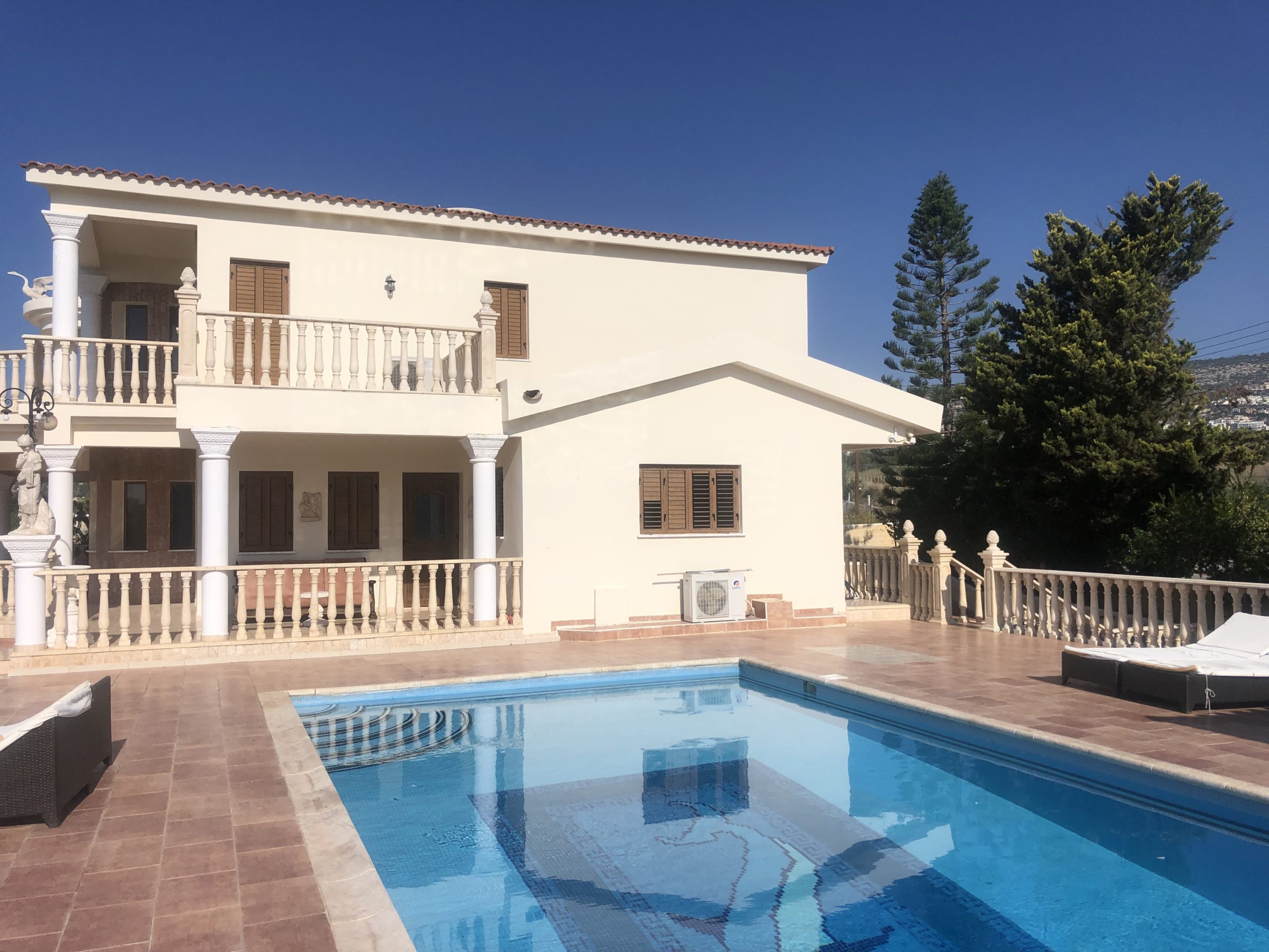 Villa Anassa | ACT SPORTS Ski & Tennis